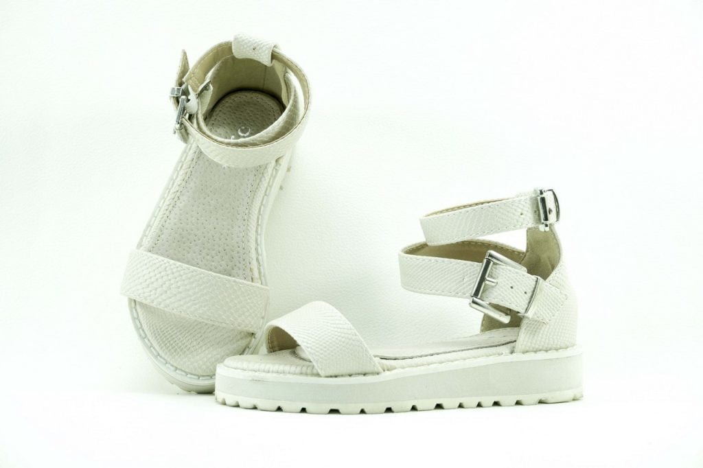 Sandalia Ost. Blanco Correas | ETN