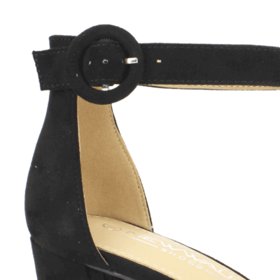 Sandalia New Walk Broche Redondo Negra | ETN